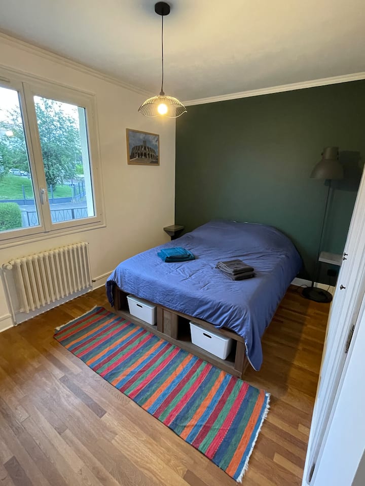 Chambre Dans Charmant Pavillon - Nogent-le-Rotrou