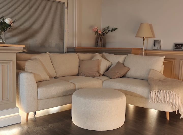 Beautiful Hillside Home With Private Sauna - Rovaniemi