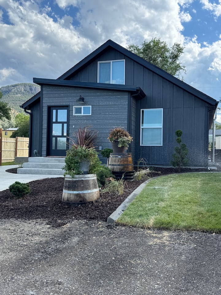 Chic New 2br Oasis Modern Finish - Helena, MT