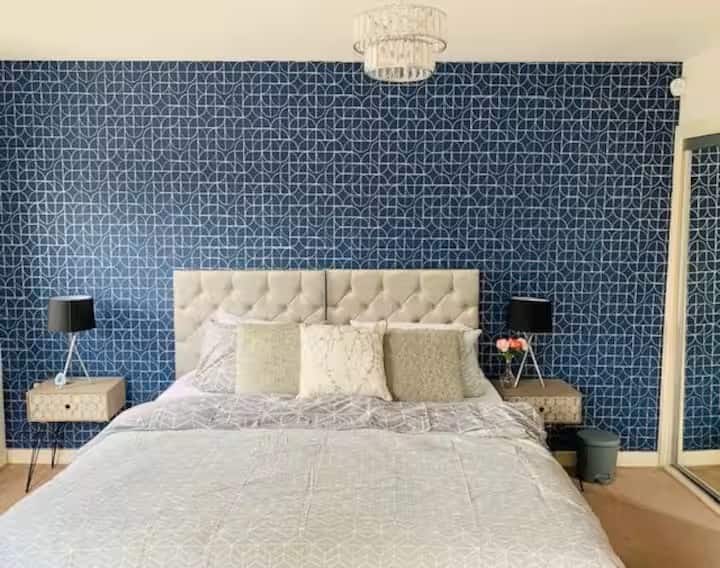 Atom, 4bed 3bath Large House, Sleeps 15, London - London