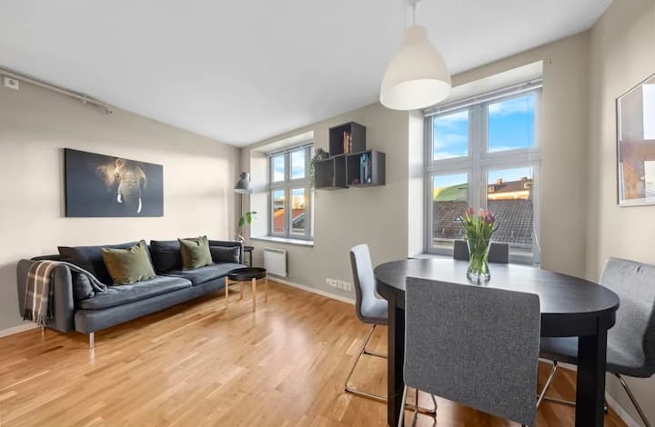 Experience A Cozy, Quiet Getaway In Central Oslo! - Oslo Central Station
