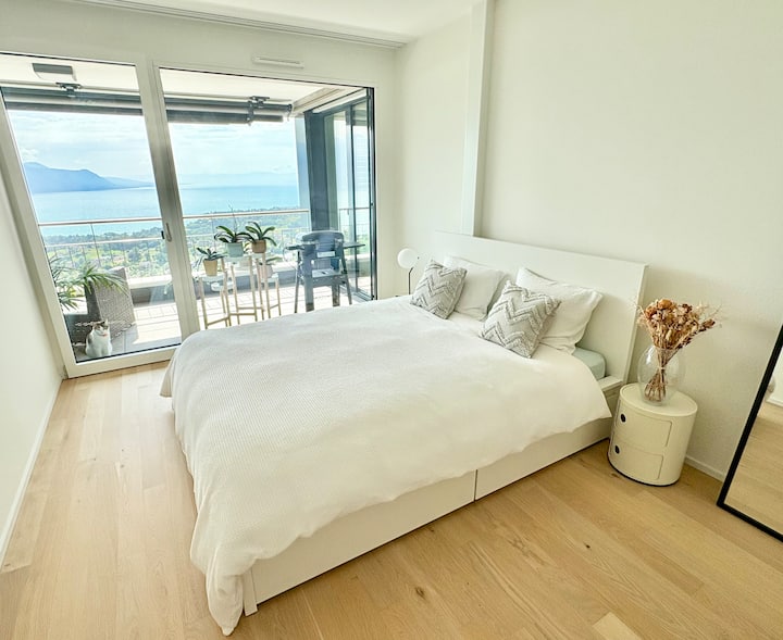 Lakeview Room Near Montreux - Montreux