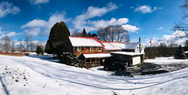 Private 48-acre Home+lake Access - Gloversville, NY