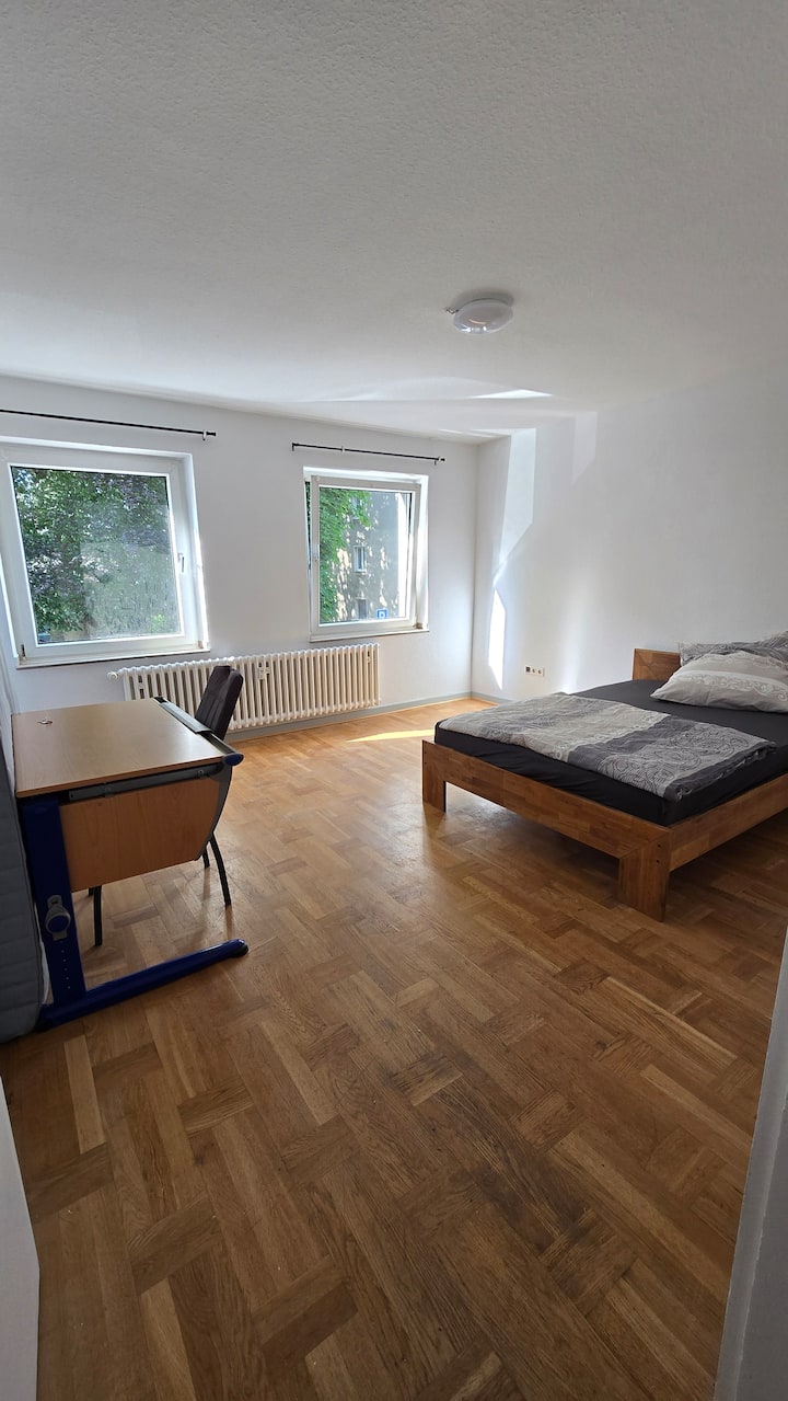 Zimmer Direkt Am S Bahnhof Z1 - Hilden