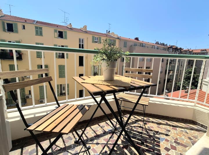 Appartement Lumineux Centre Ville - ibis Nice Aéroport Promenade des Anglais