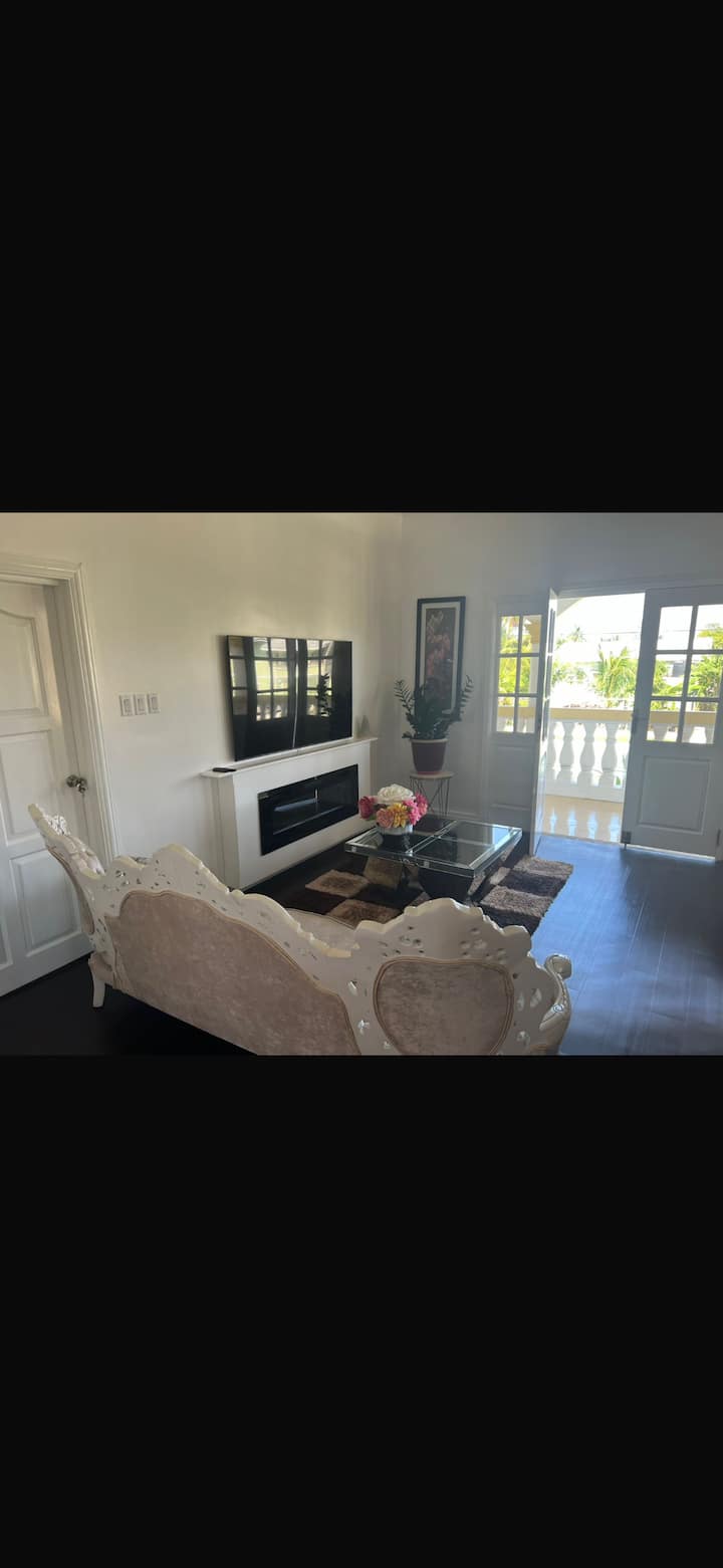 Golden Grove Luxe House - Guyana