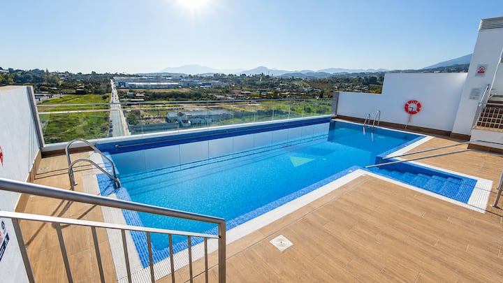 Apartamento, Amplio Y Luminoso. Solo Mes Agosto. - Marbella
