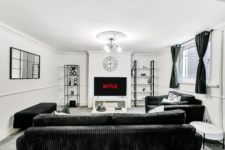 Spacious Modern Flat + Driveway - Portsmouth