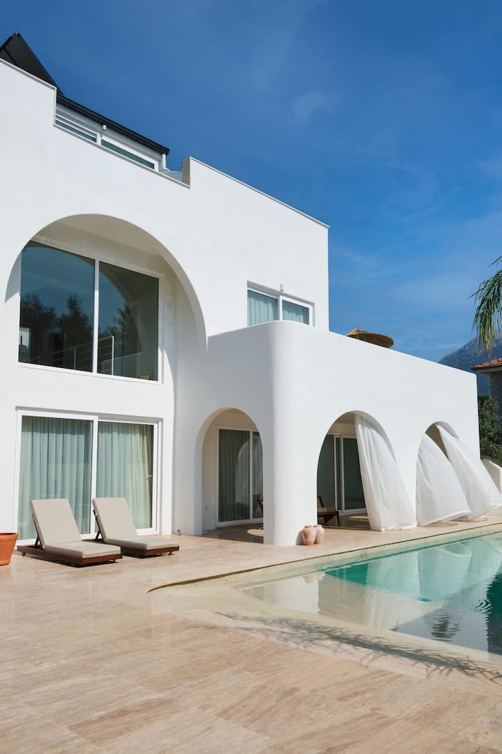 Villa İOnx ;Açık & Kapalı Havuz,sauna,küvet Jakuzi - Turquie