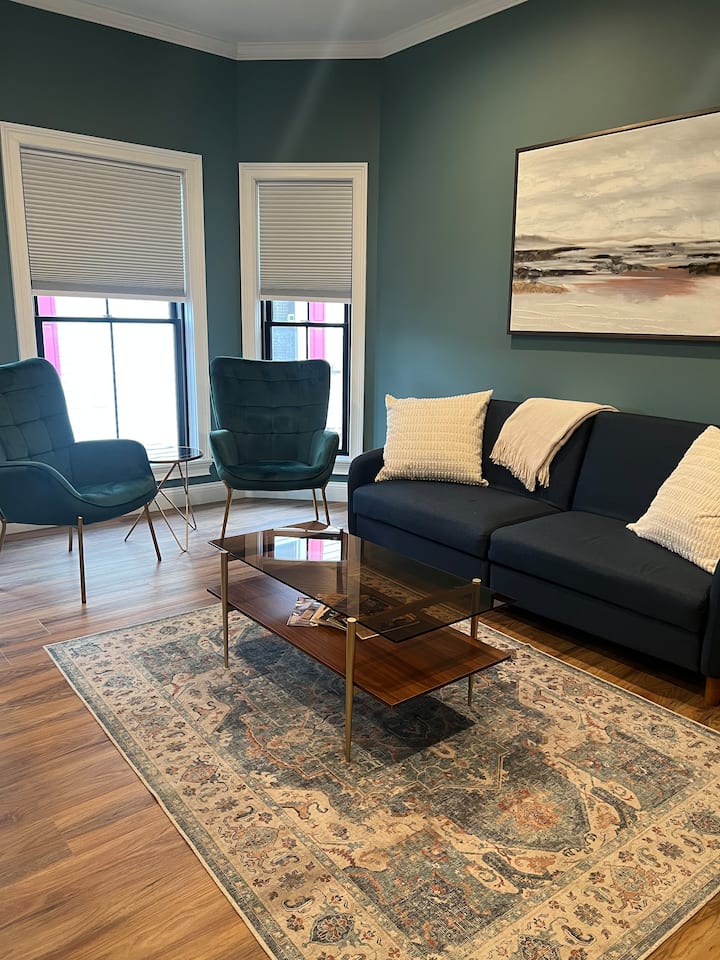 Walkable Village Apartment - Saugerties, NY