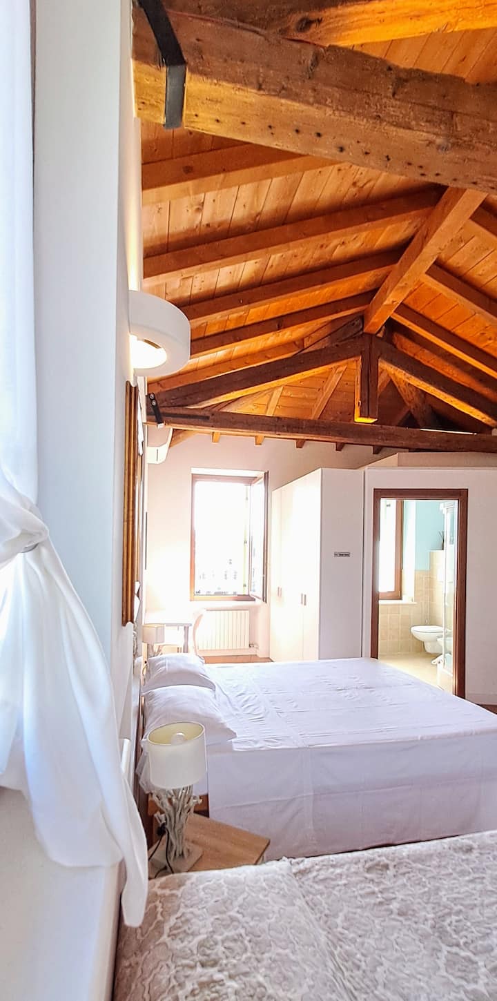 Lovely Torretta - Private Bathroom - Verona