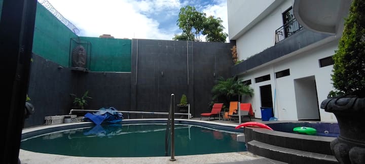 La Casa De Los Abuelitos - Celaya