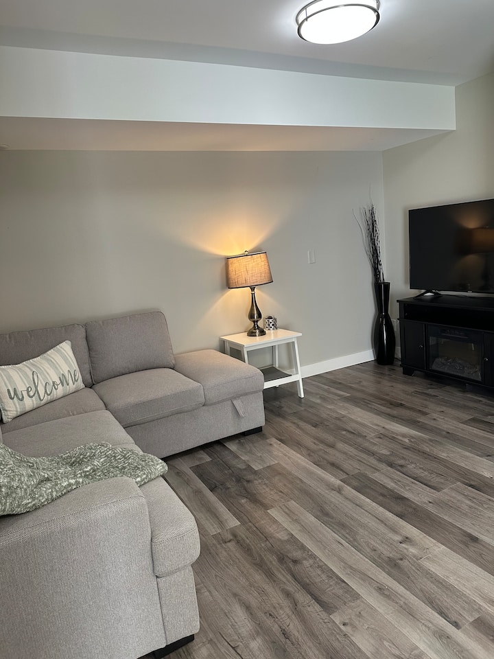 Private One Bedroom W/pullout Couch - 랭글리