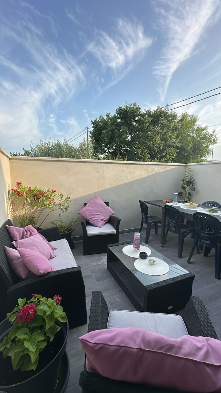 Petite Maison Avec Terrasse - Vitrolles