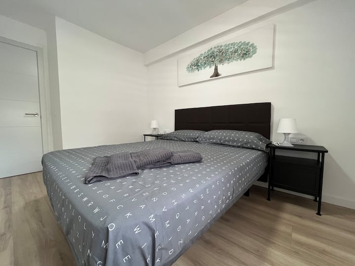 Apartamento Con Piscina. - Reus