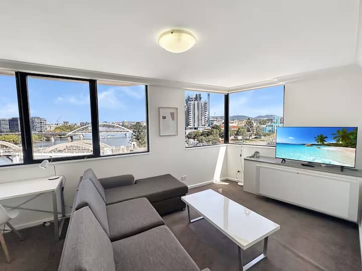 Stunning River Views - Walk To Cbd & South Bank - Australië