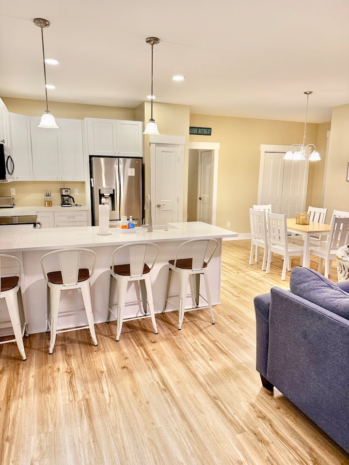 The Salty Buoys - Carolina Beach