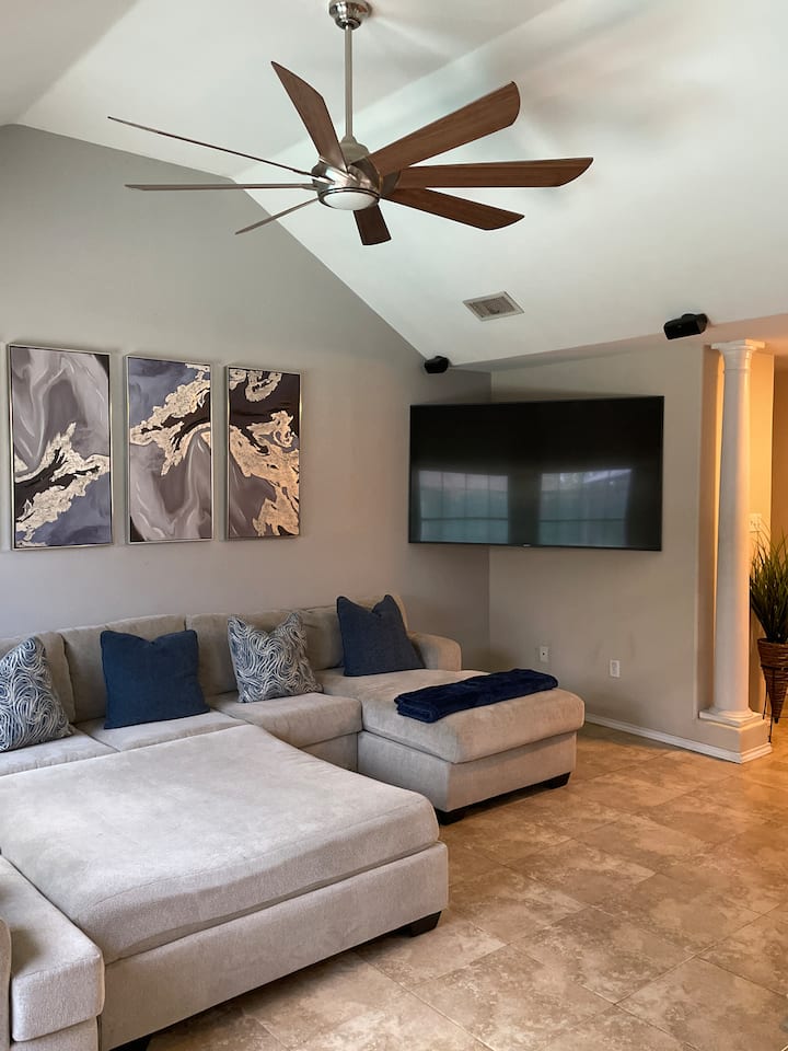 Relax In Comfort 3br Home W/pool - Lake Casa Blanca International State Park, Laredo
