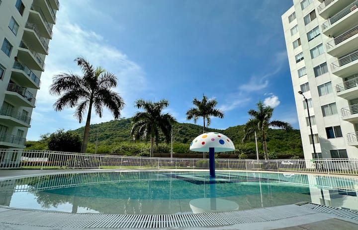 Piscinas, Sol, Naturaleza Y Confort Para Ti. - Girardot