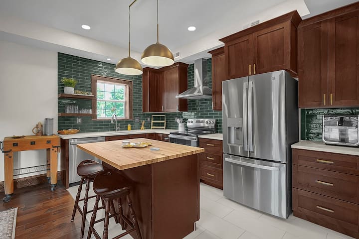 Moody’s Roost Inn - Laurelville, OH