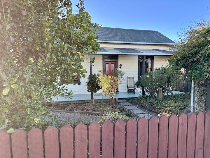 Berriman's Cottage - Masterton