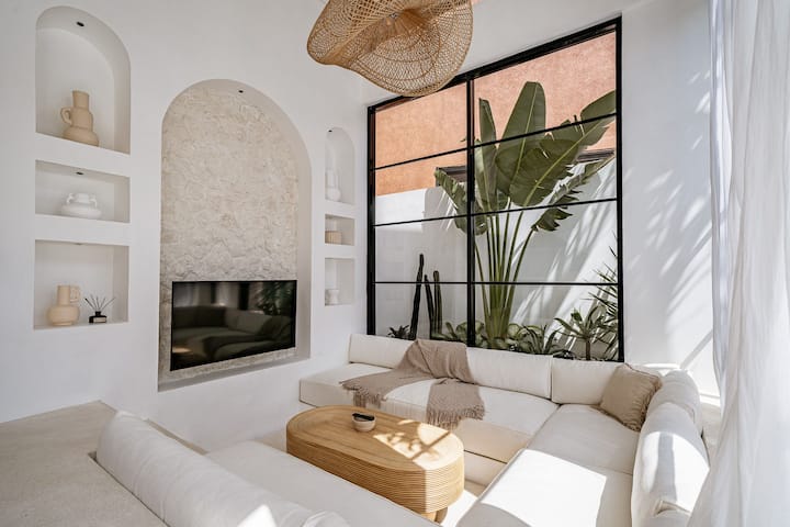 Stylish Mediterranean Villa With Pool –Canggu - Indonesia
