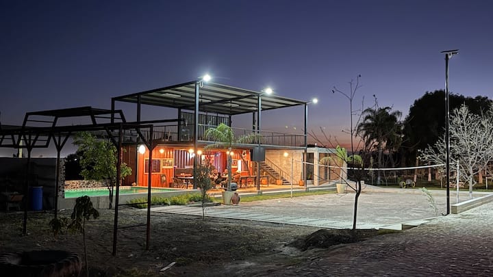 El Lugar Perfecto Para Tu Fiesta Si Existe. - Bernal