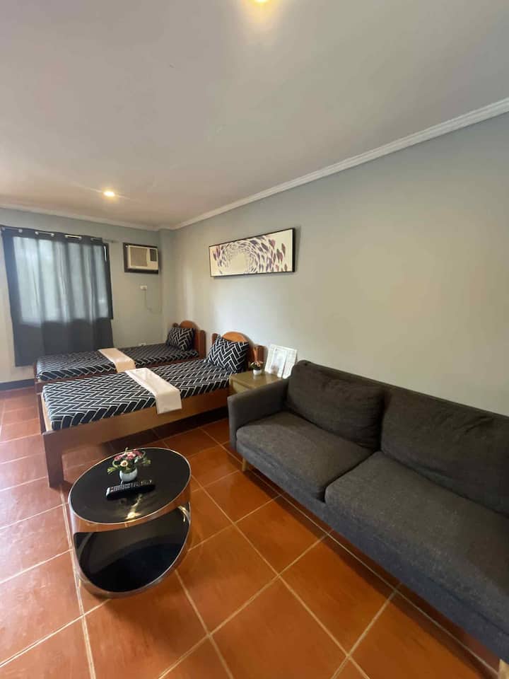 Family Room For 3-4 Person/free Wifi/aircon - Coron