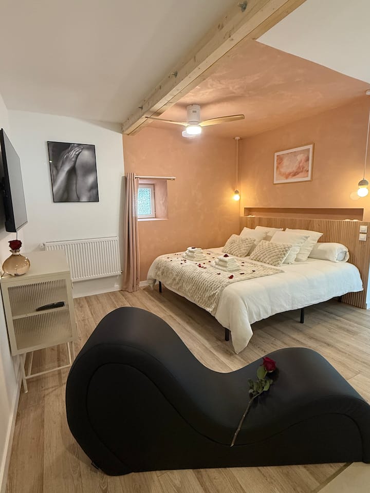 Escapade Amoureuse Avec Spa - Doué-la-Fontaine