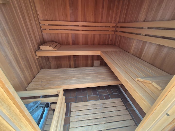 Stein House & Garden - Altkirch