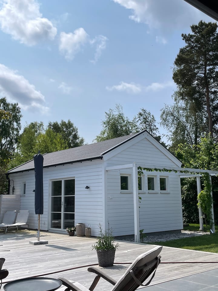 Attefallshuset - Höllviken