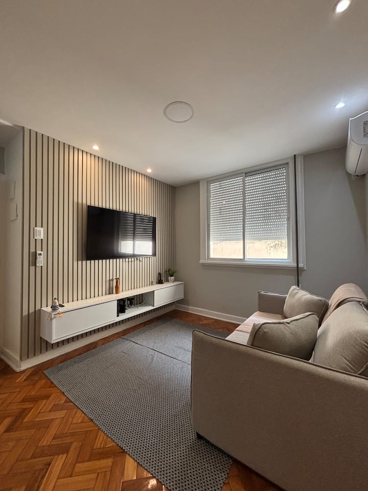 Apartamento Silencioso/aconchegante Em Copacabana - Rio de Janeiro