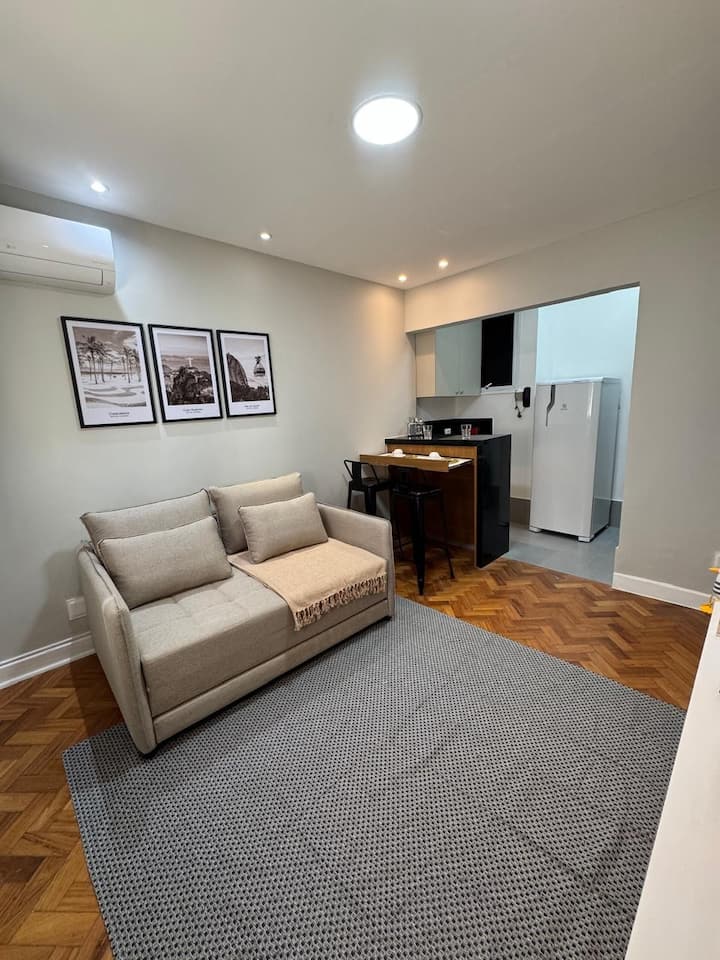 Apartamento Silencioso E Moderno Em Copacabana - Rio de Janeiro