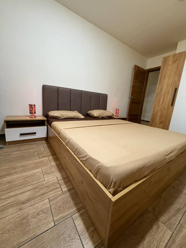 F2 Au Centre-ville - Béjaïa