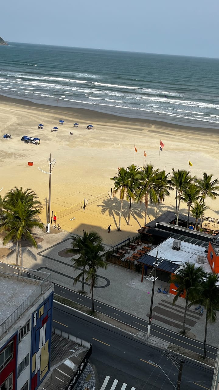Apartamento Frente à Praia Com Vista Para O Mar - Praia Grande