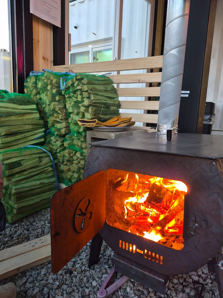 꿈꾸는 헤밍웨이#200평 독채#애견동반가능#바다뷰#일출명소#펜션.캠핑카.캠핑텐트 3종# - 인제군