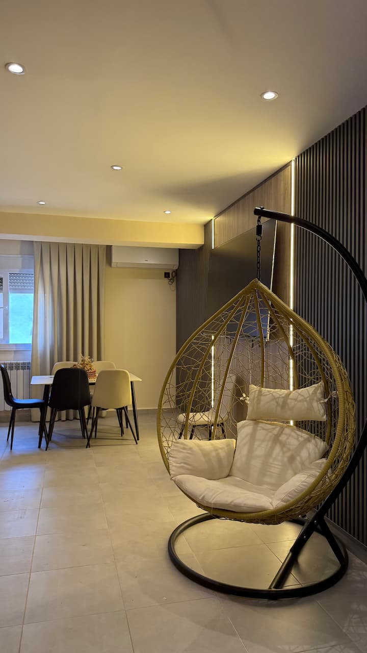 Le Spacieux T4 En Face Du Meridien D'oran - Oran