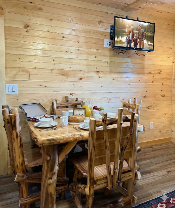 Village Family 2-br Suite | Steps To Downtown - Lake George, NY