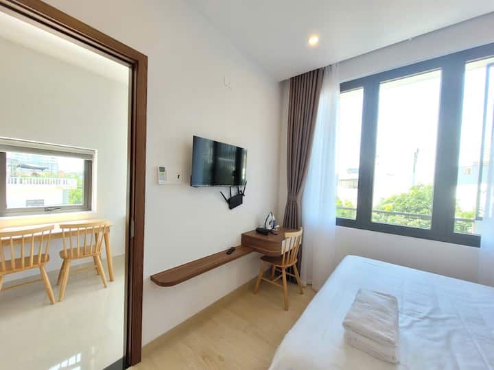 Căn Hộ 2 Phòng Ngủ - Gần Biển - Khu An Thượng - Da Nang