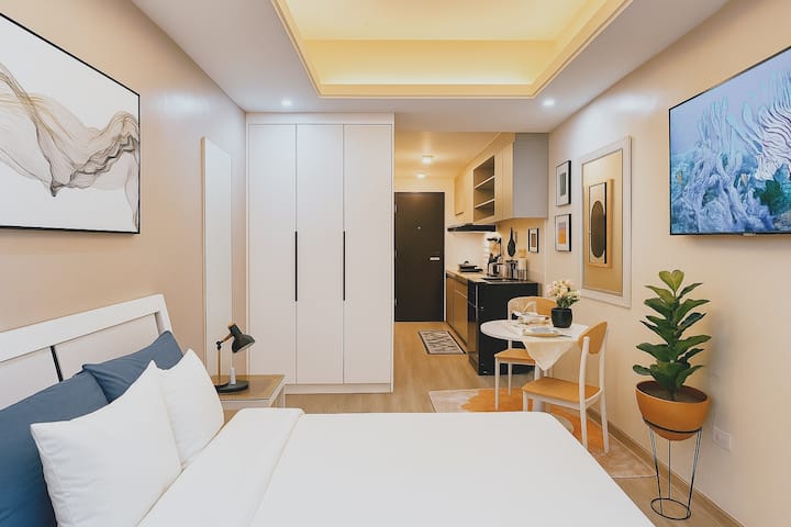 Stay & See, A Peaceful Home, (No Parking ) - Cebu City