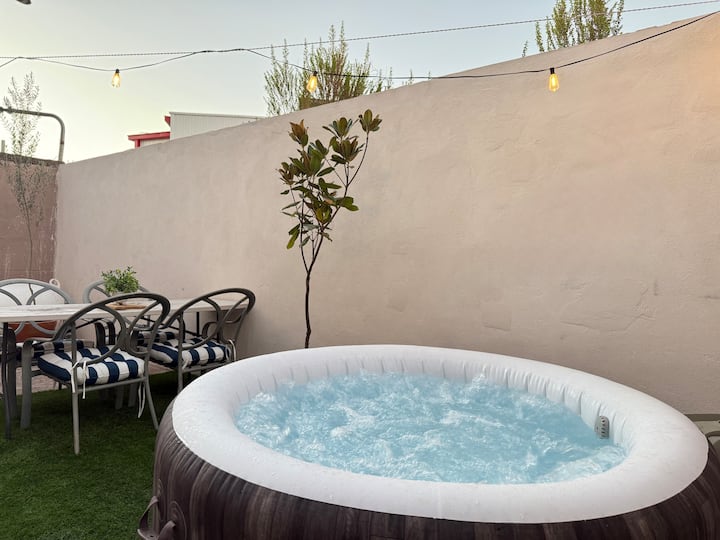Jacuzzi Exterior Con Ubicación Perfecta - Chihuahua