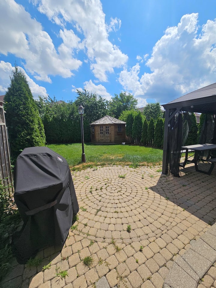 4 Bedroom! Top Of The Line! Wow! - 