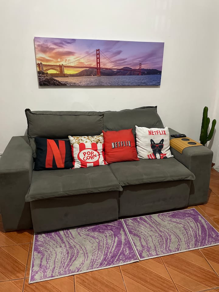 Apê Cinema |Smarttv | 6x S/juros. - Glória