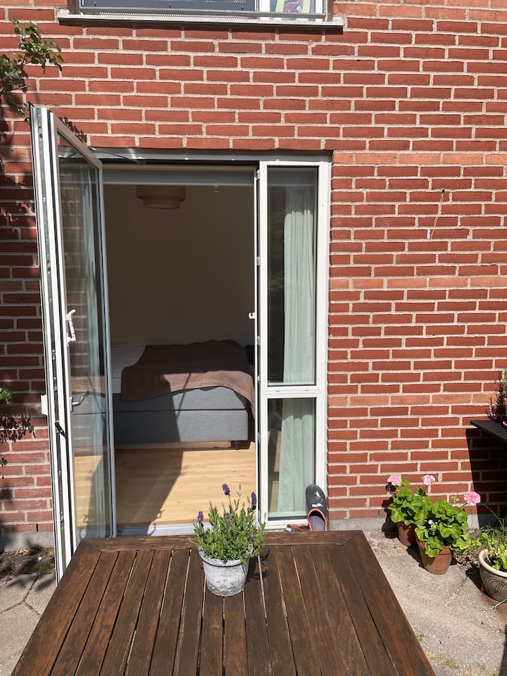 Lejlighed Med Egen Lille Have - Copenhagen