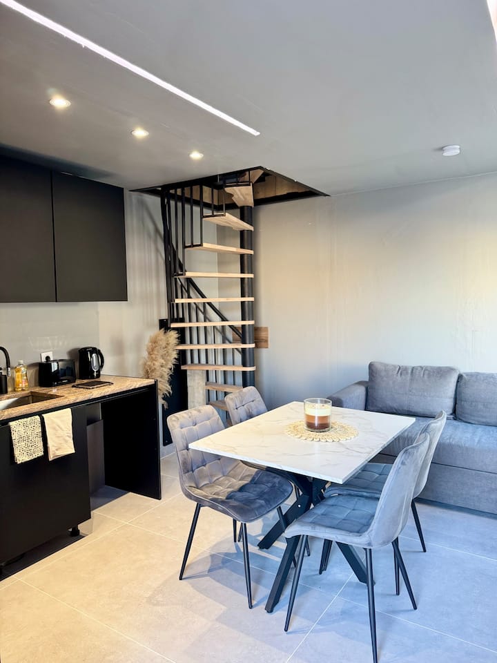 Duplex Moderne Avec Espaces Extérieurs - Port-Saint-Louis-du-Rhône