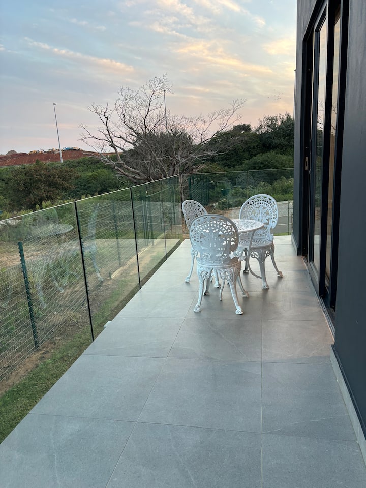 Modern One-bedroom Apartment - Dolphin Coast