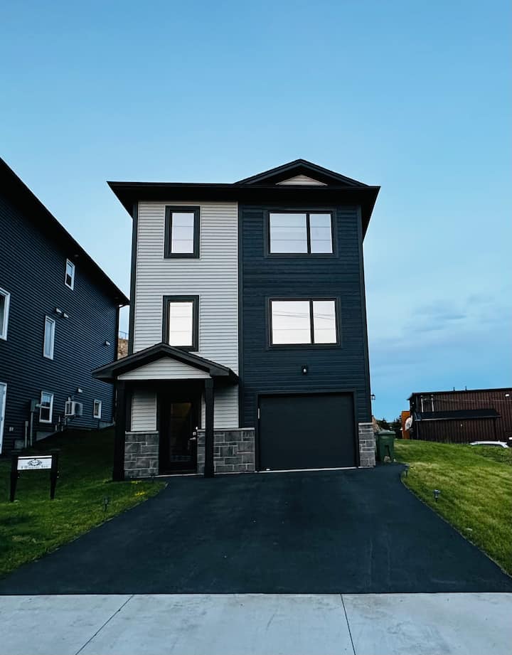 Lovett Nest- Basement Suite - Halifax