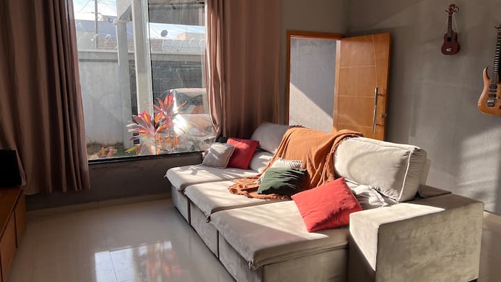 Casa C/ Suíte – 3min Basílica - Trindade, Rio de Janeiro