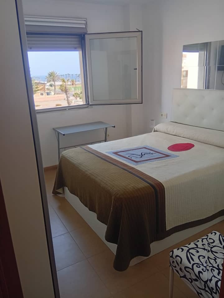 Apartamento En Adra En Primera Linea De Playa - Adra