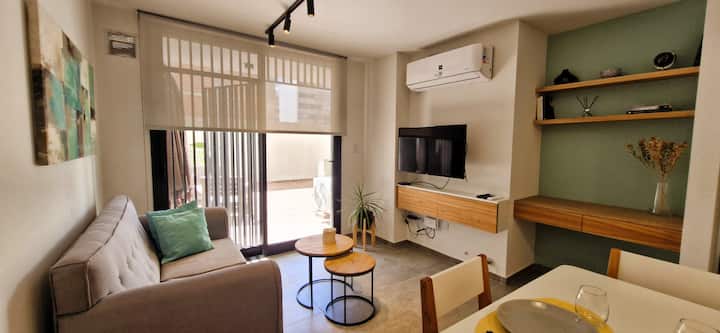 Dpto. Con Patio Y Parrilla A 5' Del Centro En Auto - Córdova